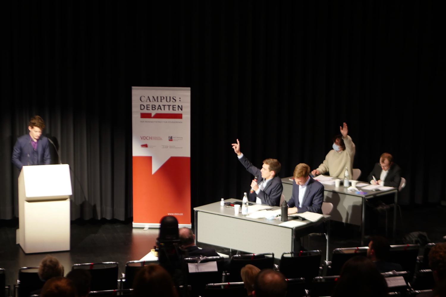 Die Debatte und das Debattieren- Was machen wir eigentlich?